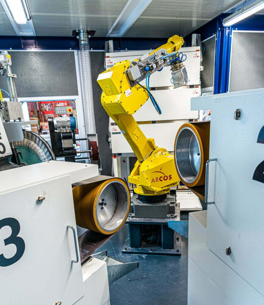 Industrial robotic automation: what is it and what are the benefits?